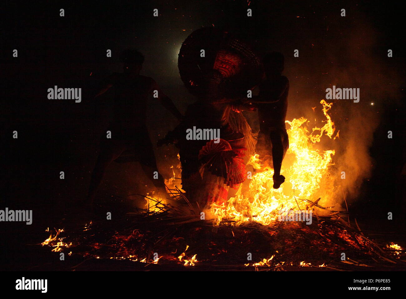 theyyam is the ritualistic art form of north kerala.among the different ...