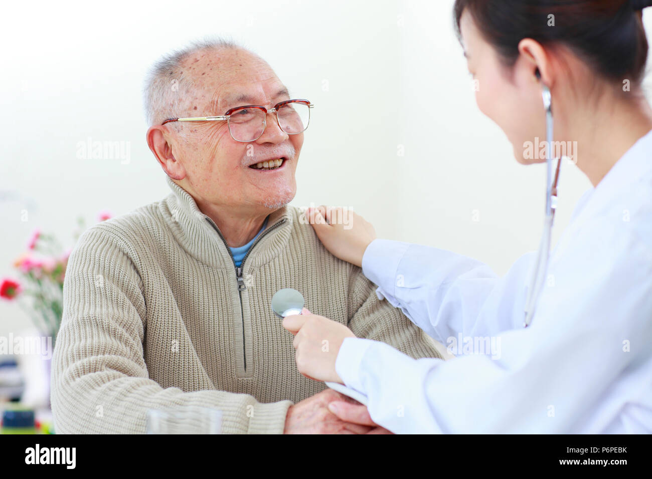 Chinese medicin hi-res stock photography and images - Alamy