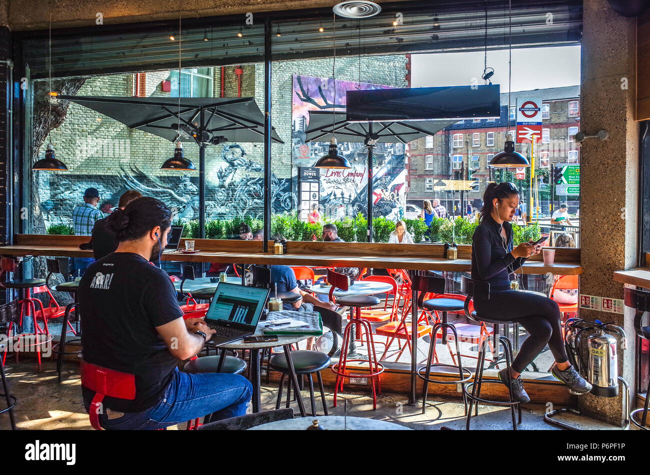 Shoreditch Cafe - Shoreditch Grind Cafe on Old Street Roundabout, aka ...