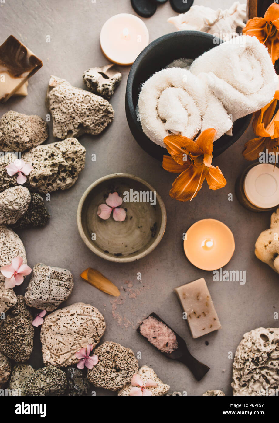 Spa natural concept. Dayspa cosmetics products. Spa and wellness ...