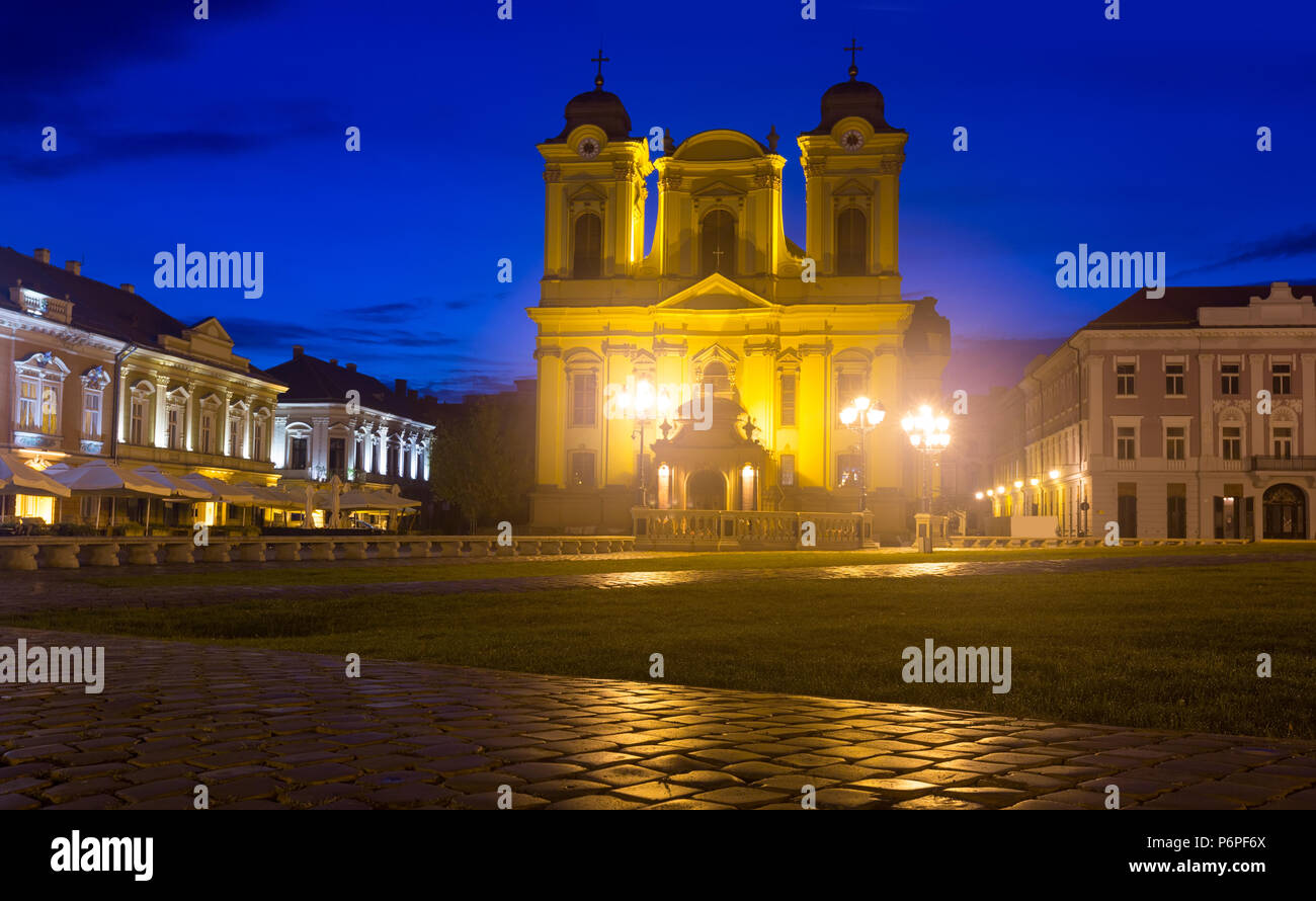 Twilight view of Roman Catholic Dome on Unirii Square, Timisoara ...