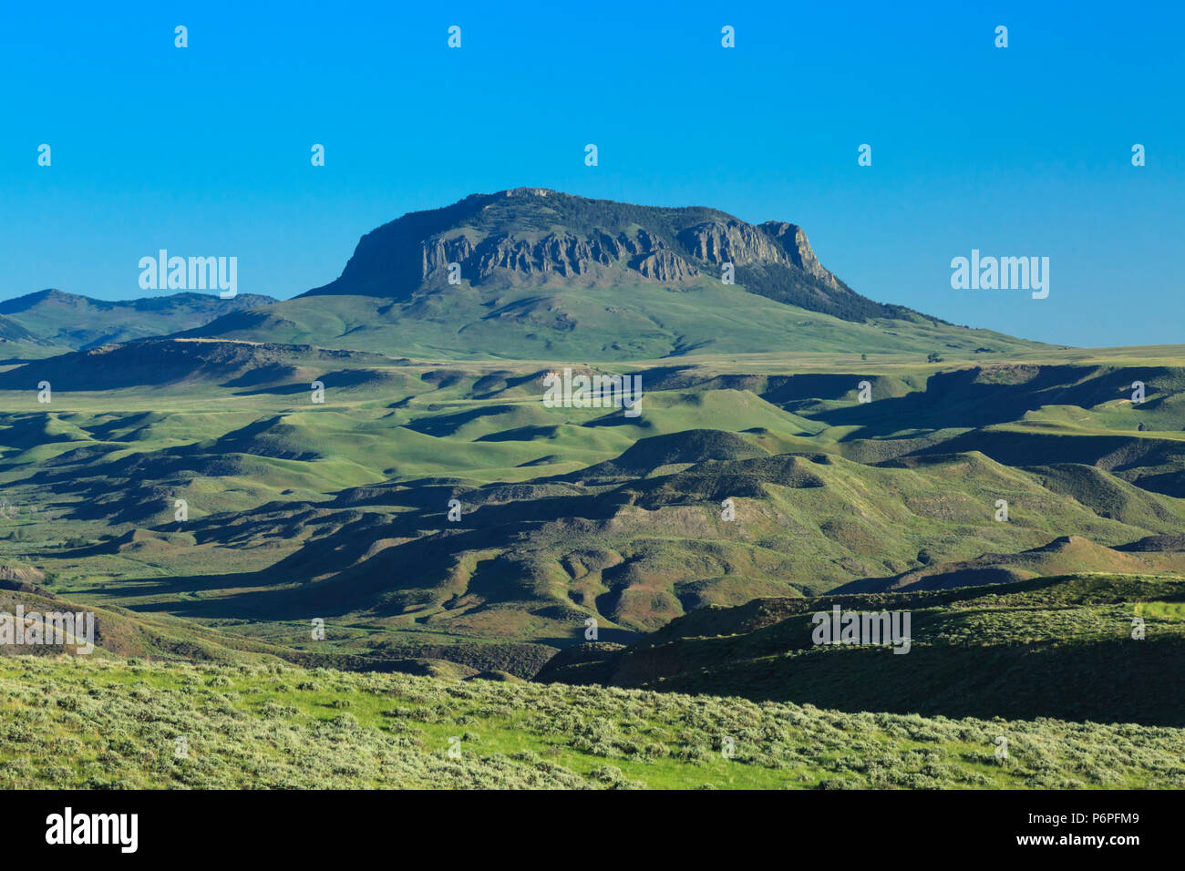 round butte above prairie hills near geraldine, montana Stock Photo - Alamy