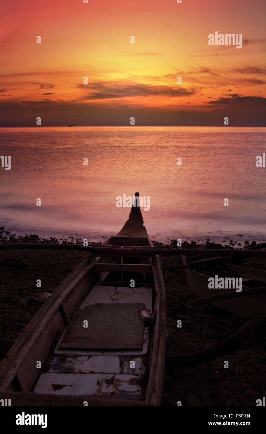 Boat Ready to Set Sail in the Morning Stock Photo - Alamy