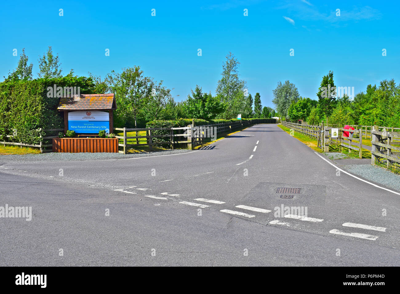 The entrance and sign at the Caravan & Motorhome Club site near ...