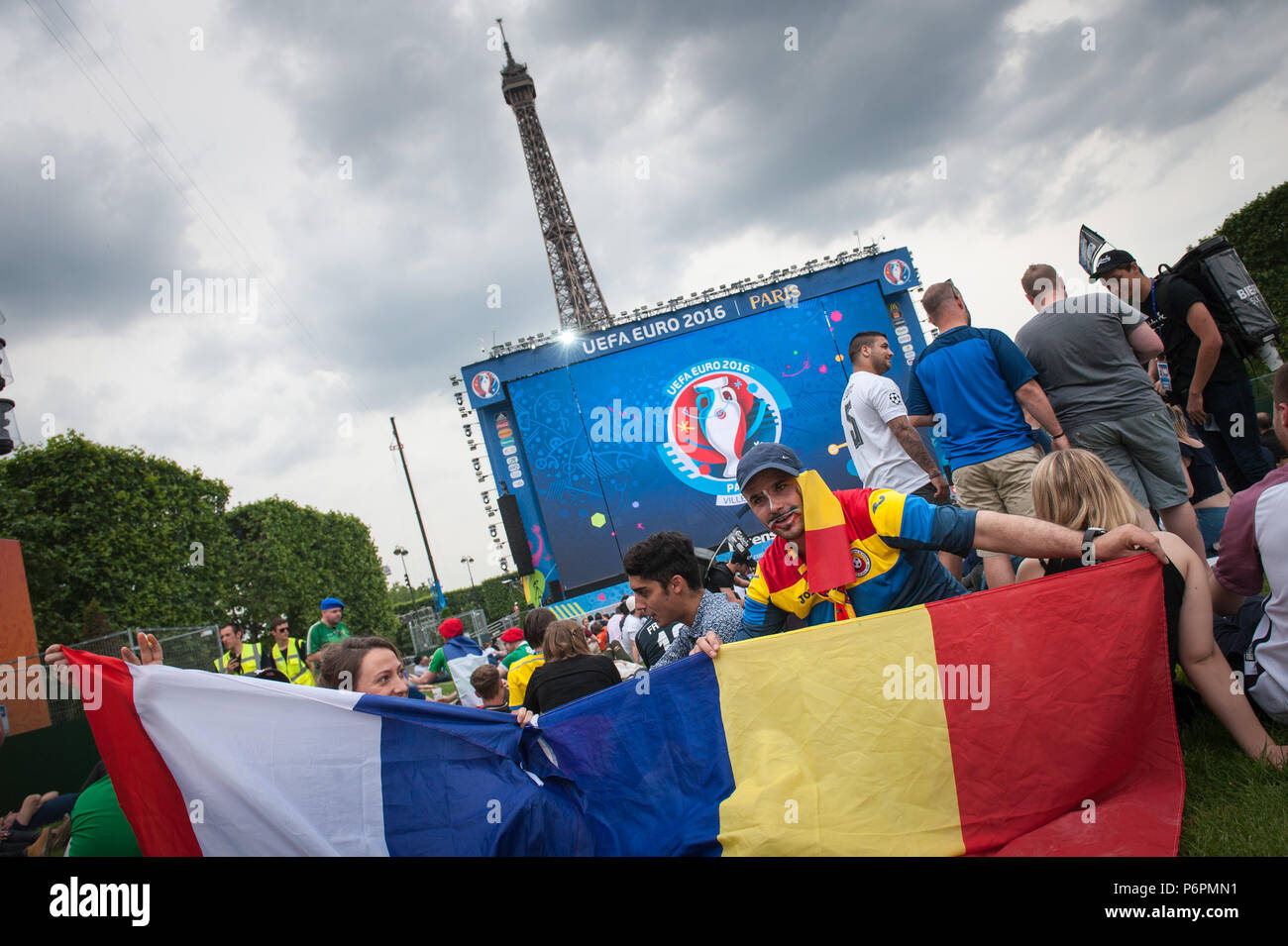 Eiffel tower fan zone hi-res stock photography and images - Alamy