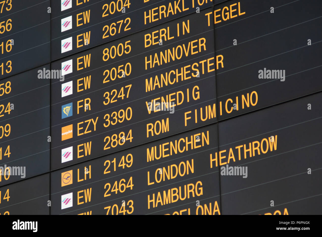 Airport information board india hi-res stock photography and images - Alamy