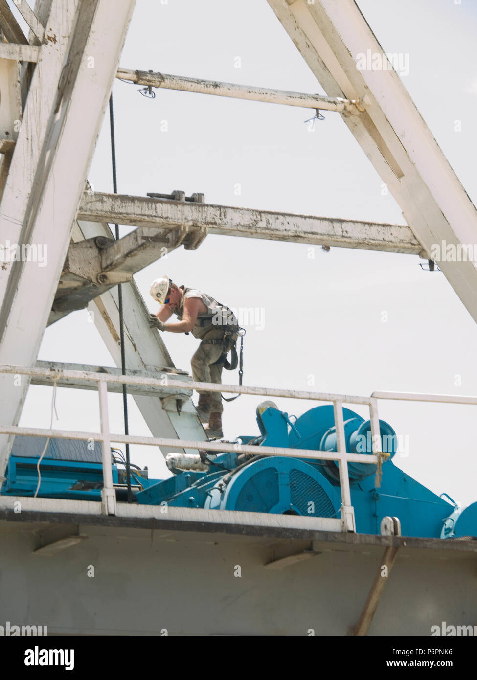 Fracking well pad hi-res stock photography and images - Alamy