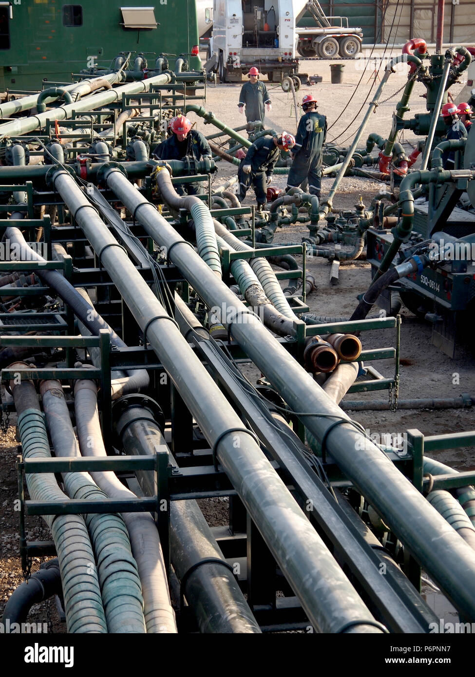 High Pressure fracturing and horizontal drilling in north Texas ...