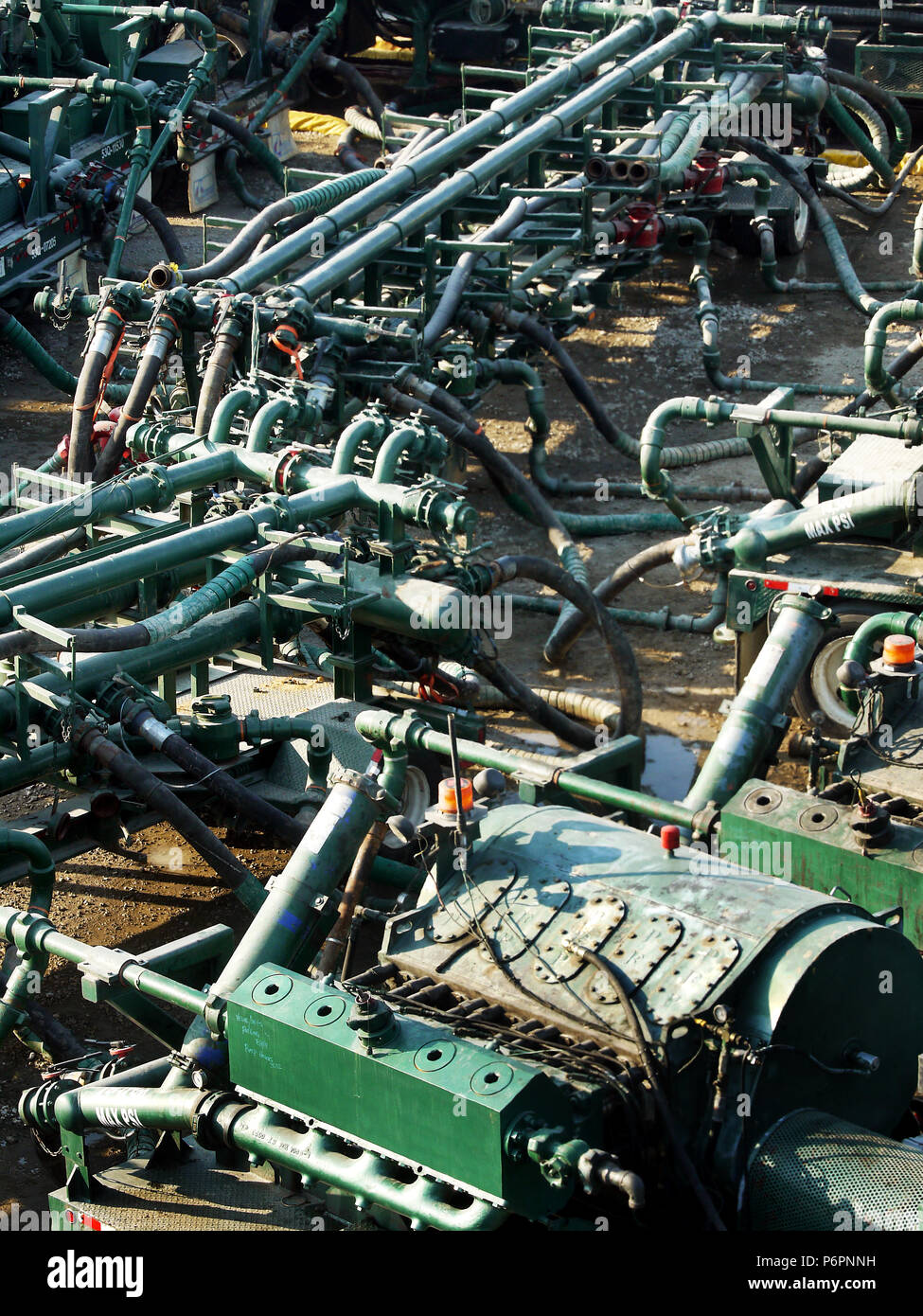 High Pressure fracturing and horizontal drilling in north Texas ...