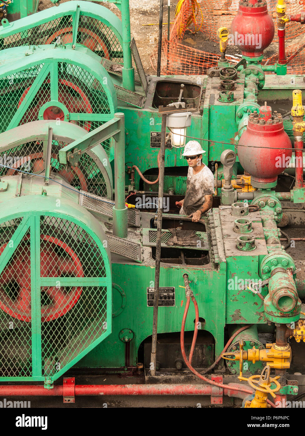 High Pressure fracturing and horizontal drilling in north Texas ...
