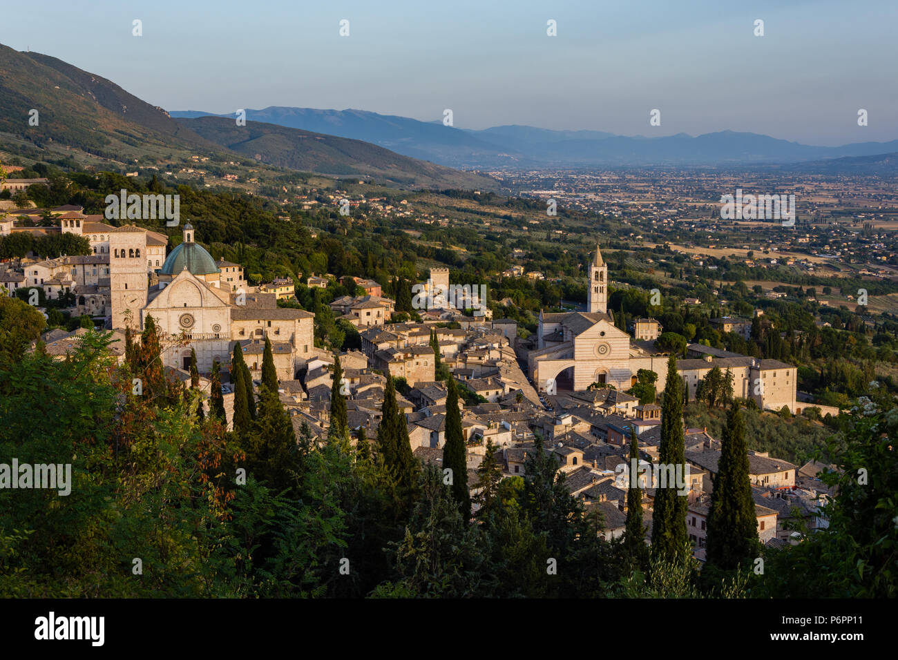 Assisi and landscape hi-res stock photography and images - Alamy
