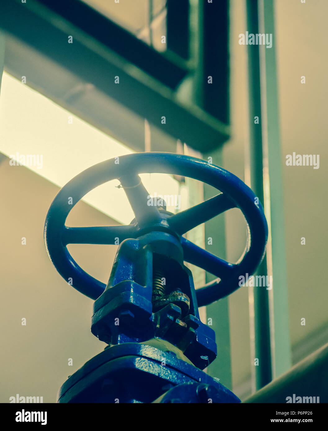 Flow control valve hi-res stock photography and images - Alamy