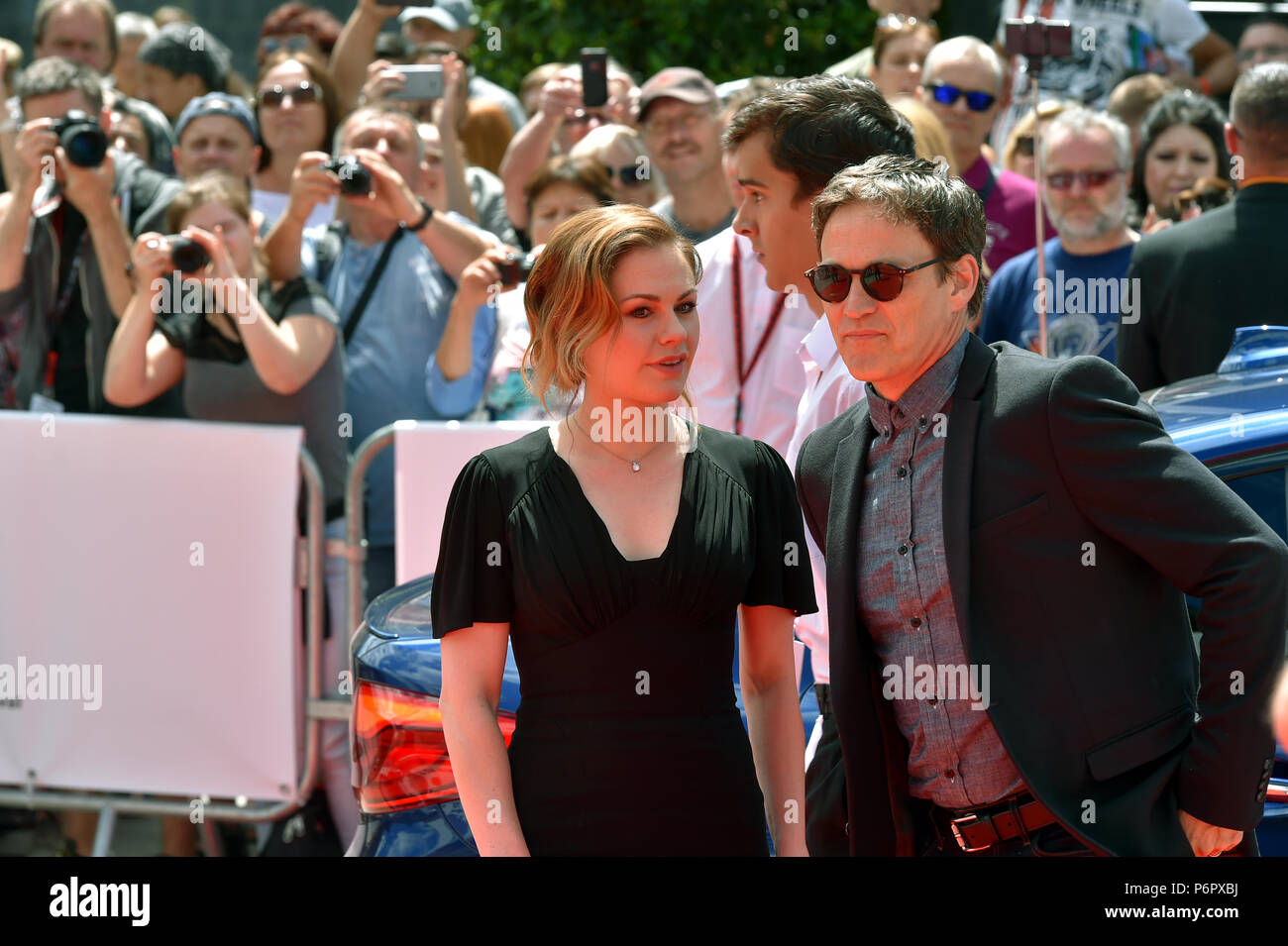 Anna paquin attend hi-res stock photography and images - Alamy
