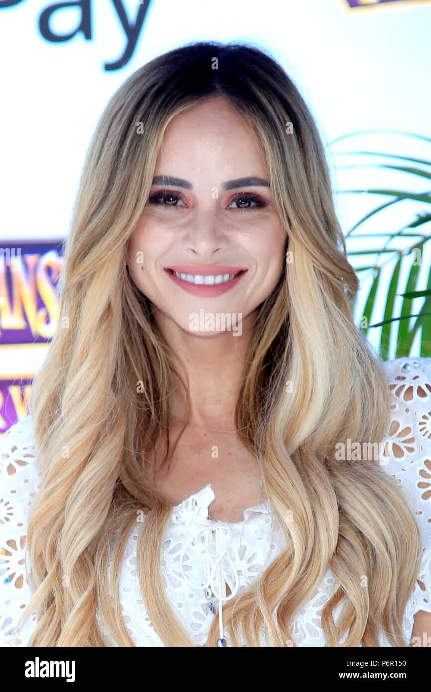 Los Angeles, CA, USA. 30th June, 2018. Amanda Stanton at arrivals for ...