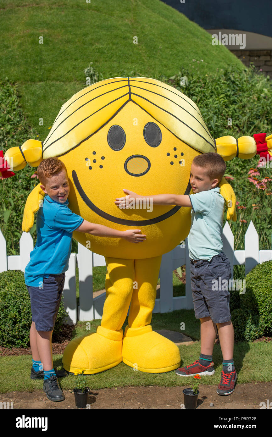 Mr happy mr worry hill garden hi-res stock photography and images - Alamy