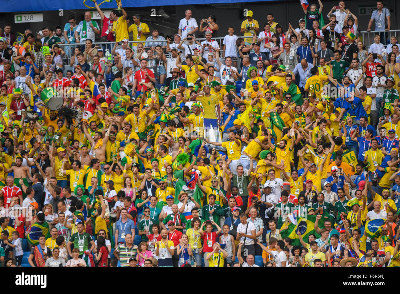 Neymar celebrating brazil hi-res stock photography and images - Alamy