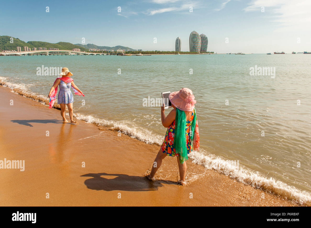 Sanya bay hi-res stock photography and images - Alamy