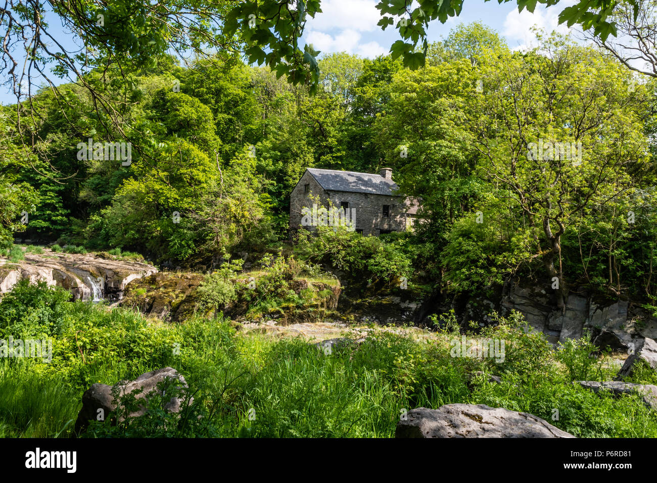 Waterfalls of the mill hi-res stock photography and images - Alamy
