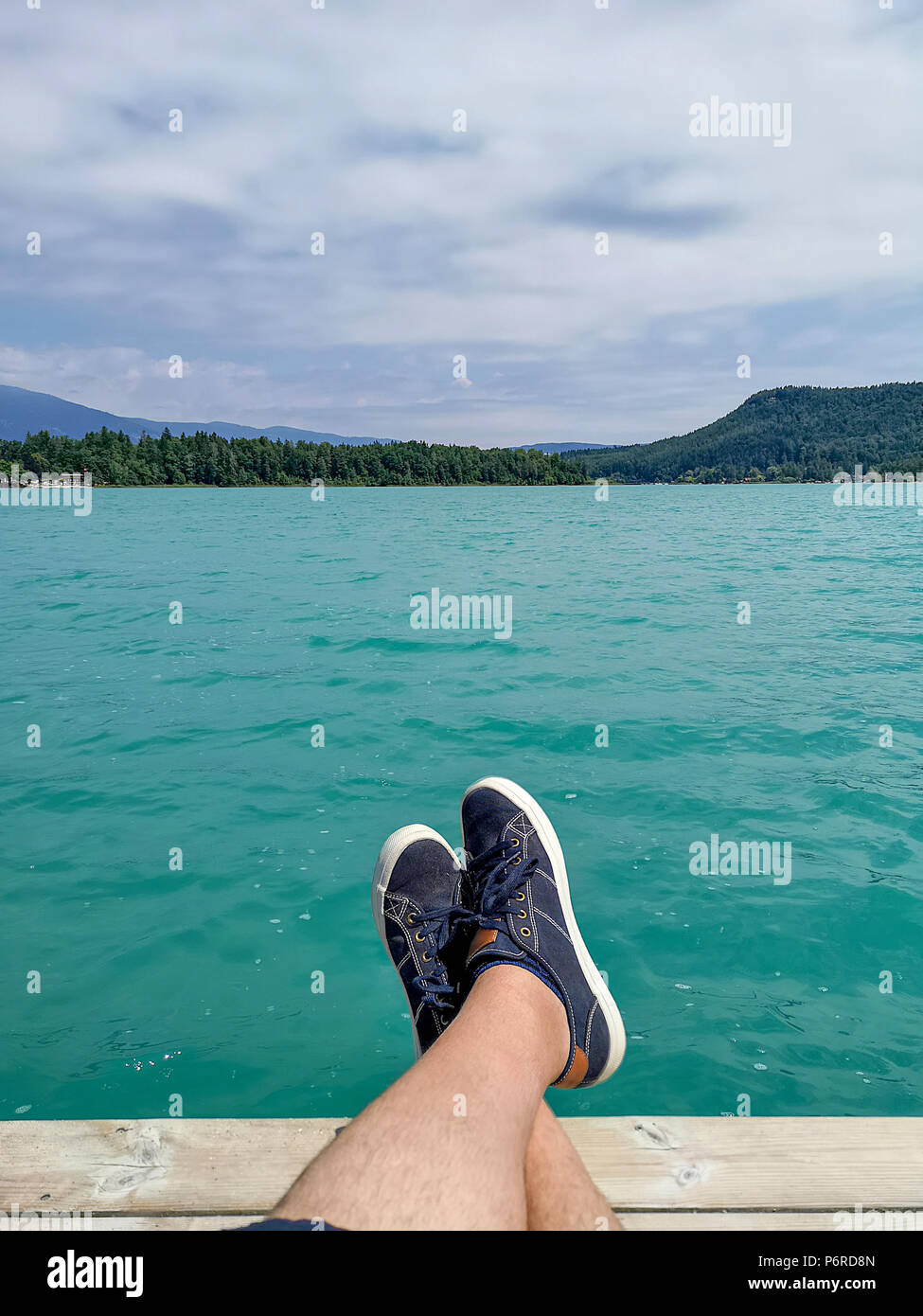 Beautiful legs crossed hi-res stock photography and images - Alamy