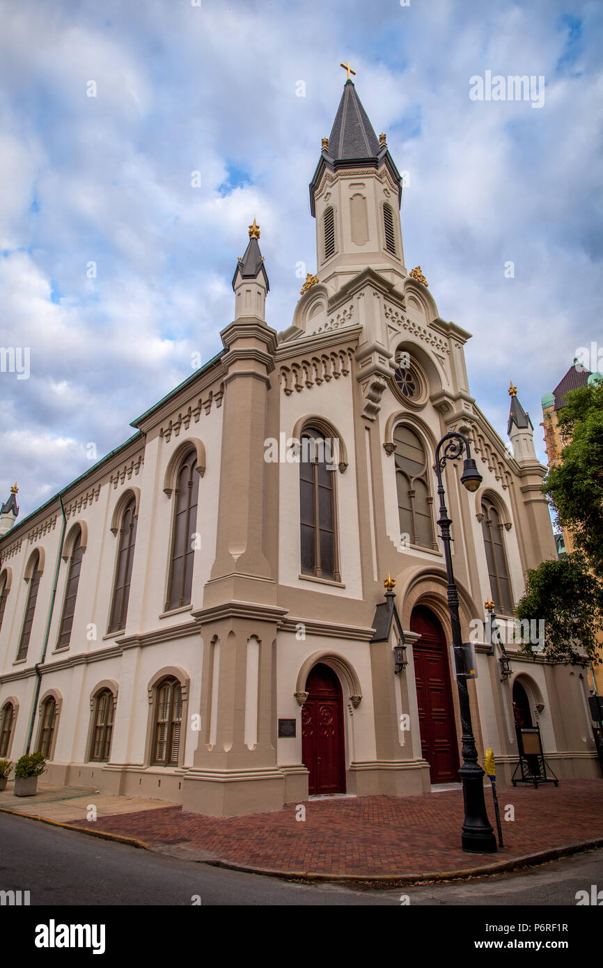 Beautiful old church hi-res stock photography and images - Alamy