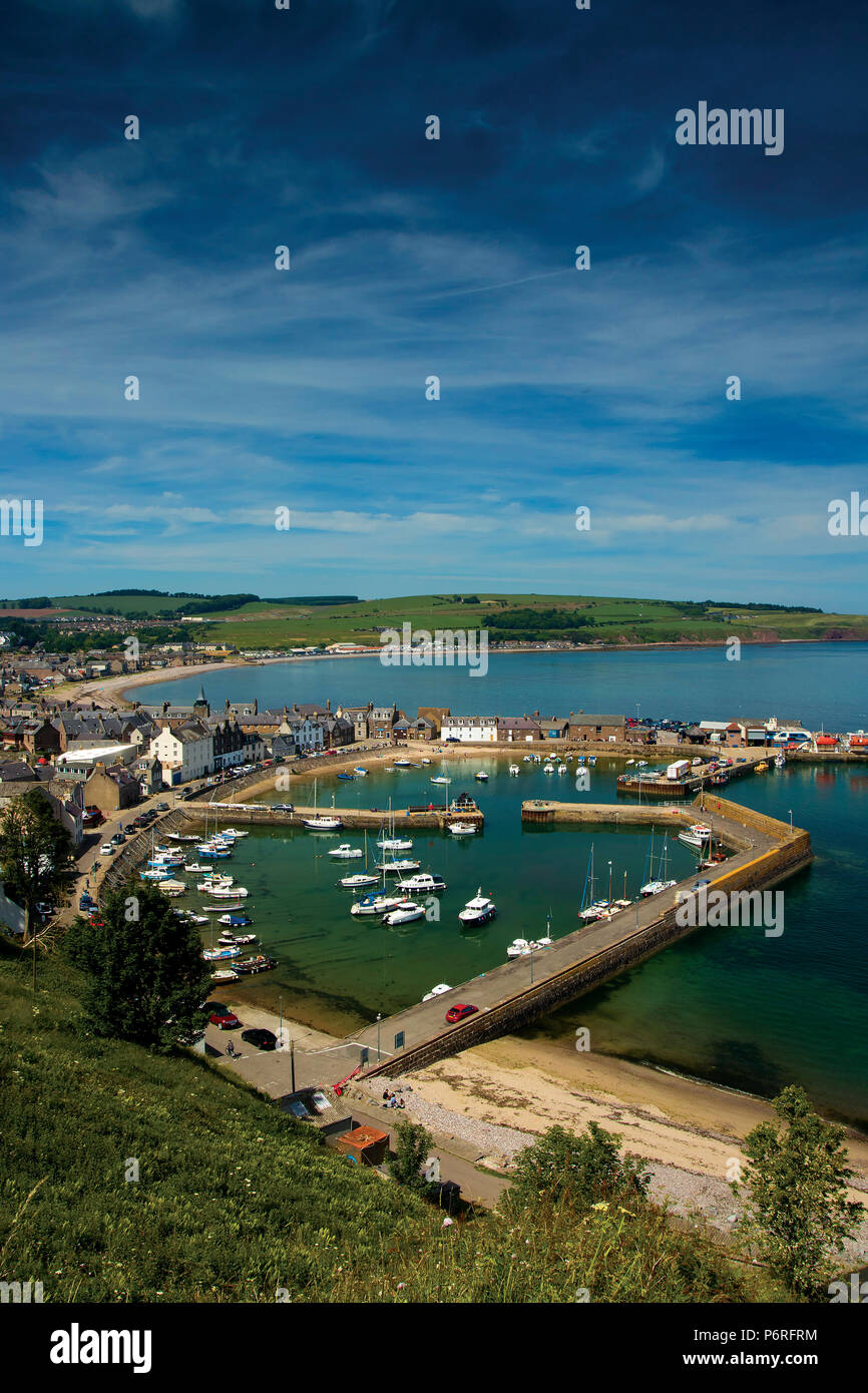 Stonehaven and Stonehaven Harbour and the Aberdeenshire Coast ...