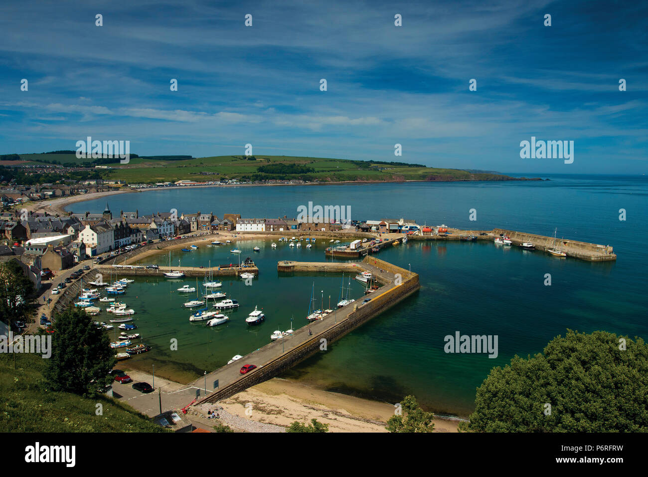 Stonehaven and Stonehaven Harbour and the Aberdeenshire Coast ...