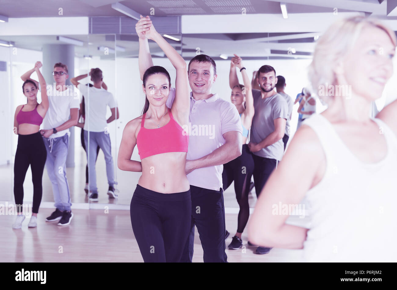 Laughing dancing pair dance hi-res stock photography and images - Alamy