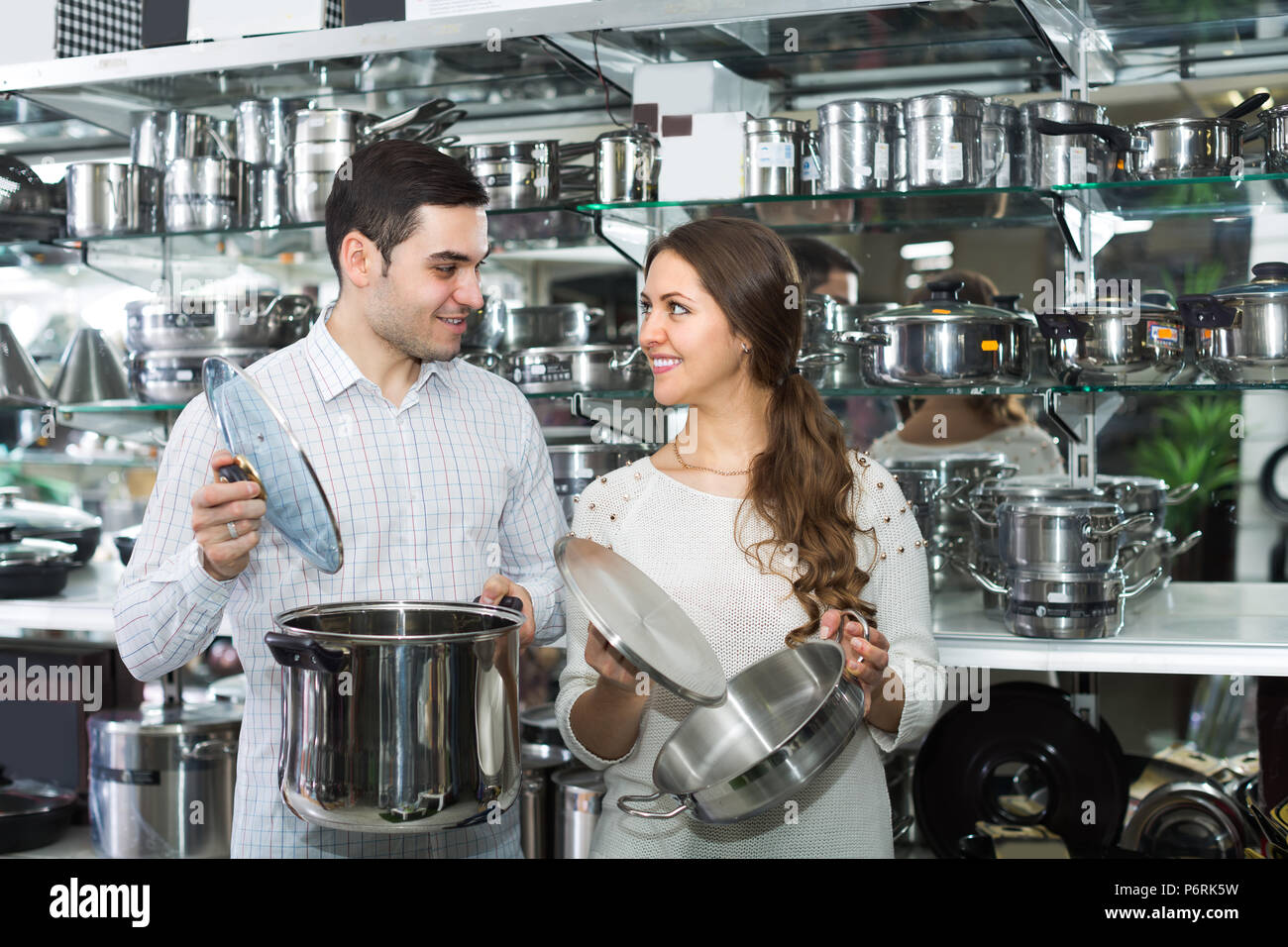Kitchenware cookware section hi-res stock photography and images - Alamy