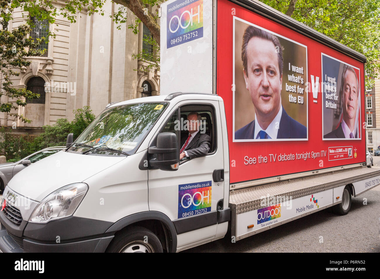 Nigel farage poster hi-res stock photography and images - Alamy