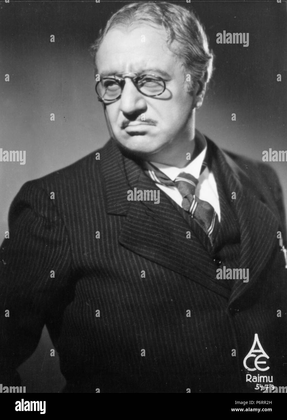 Portrait actor tie Black and White Stock Photos & Images - Alamy