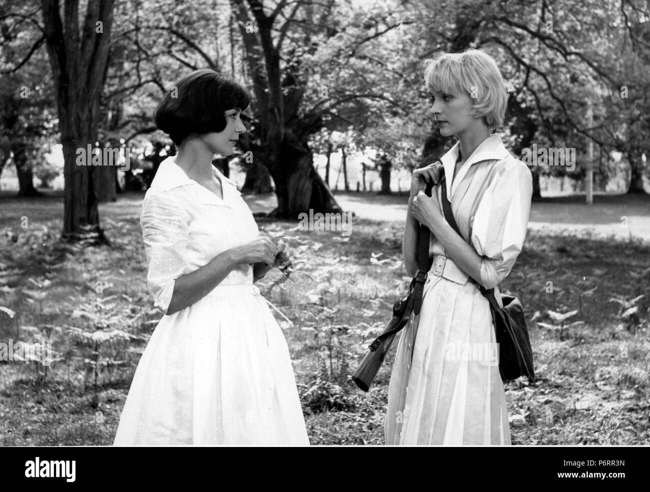 Emmanuelle riva thérèse desqueyroux hi-res stock photography and images ...