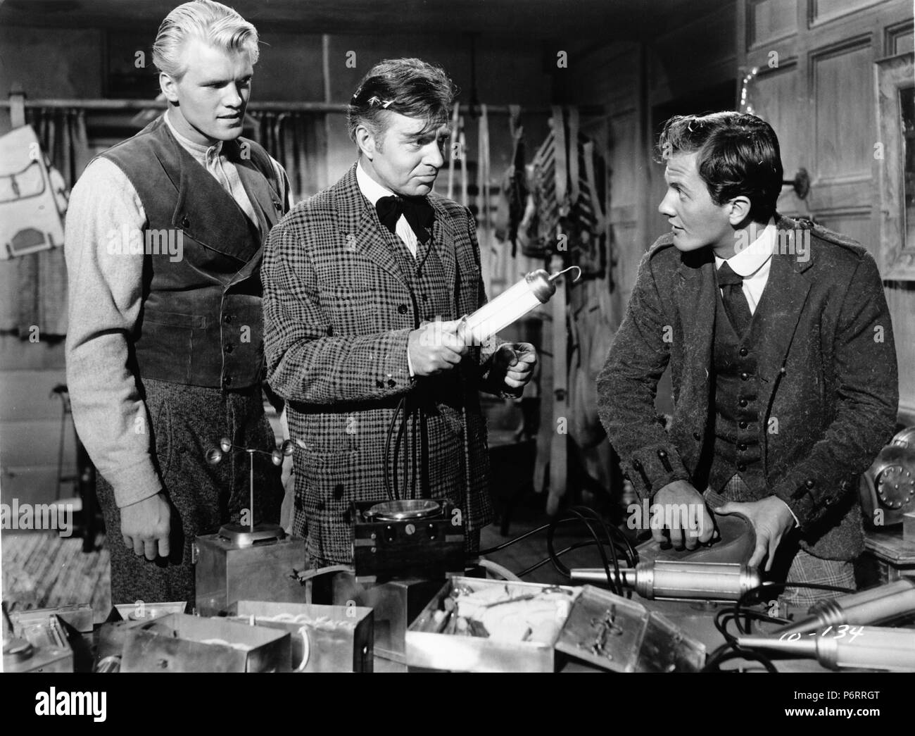 Peter james mason pat boone Black and White Stock Photos & Images - Alamy