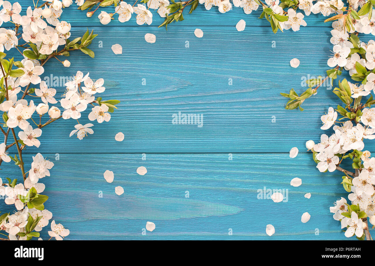 Spring desk hi-res stock photography and images - Alamy