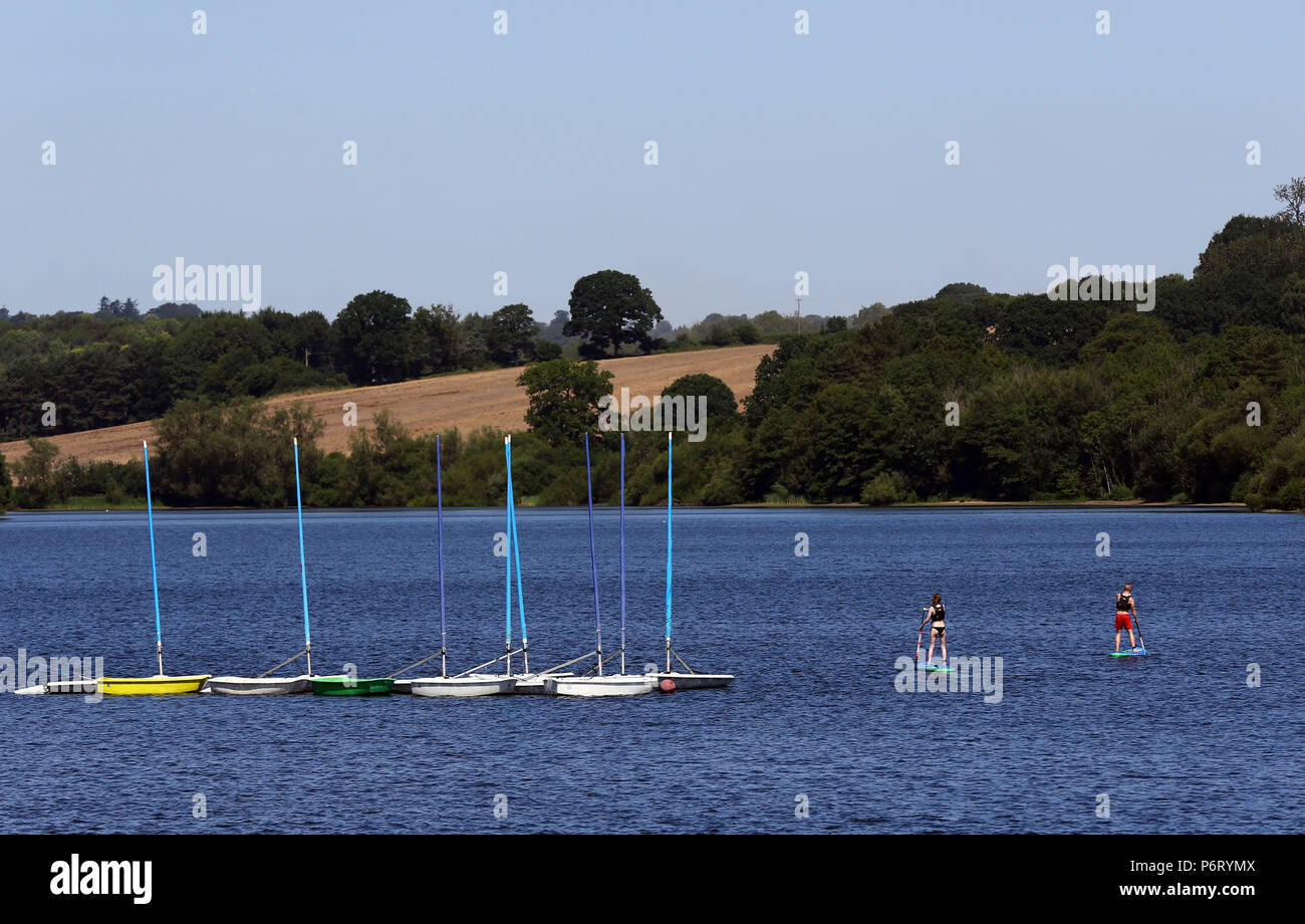 A view water level ardingly reservoir hi-res stock photography and ...