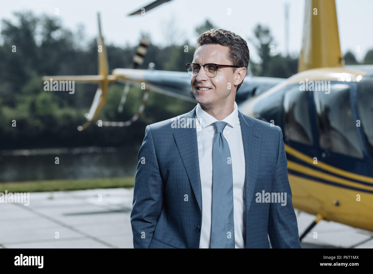 Executive security hi-res stock photography and images - Alamy