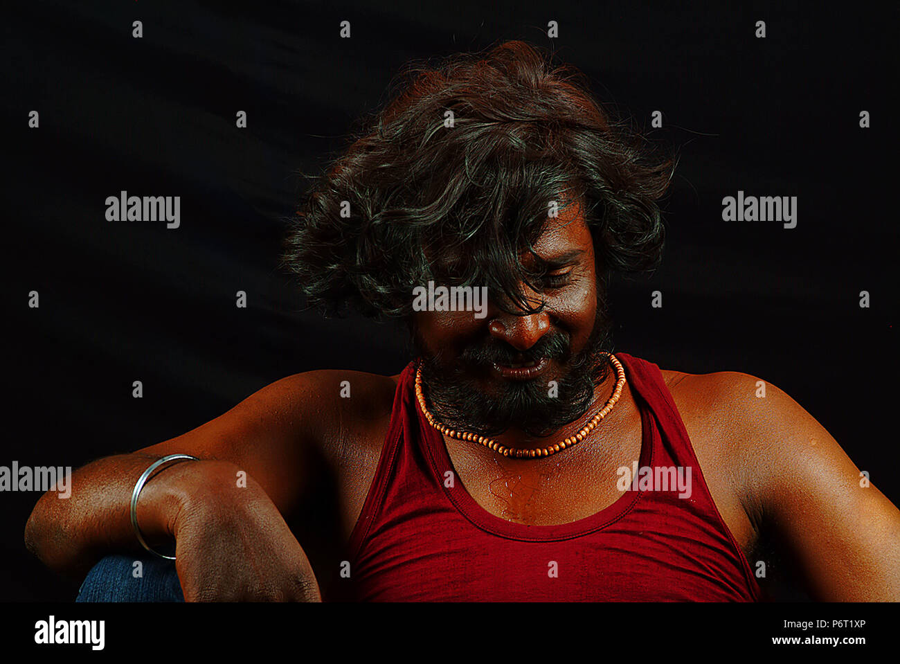 Dark skin indian guy hi-res stock photography and images - Alamy