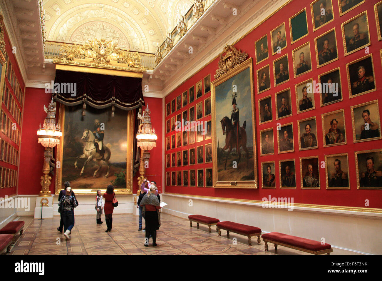 The hermitage museum in st petersburg hi-res stock photography and ...