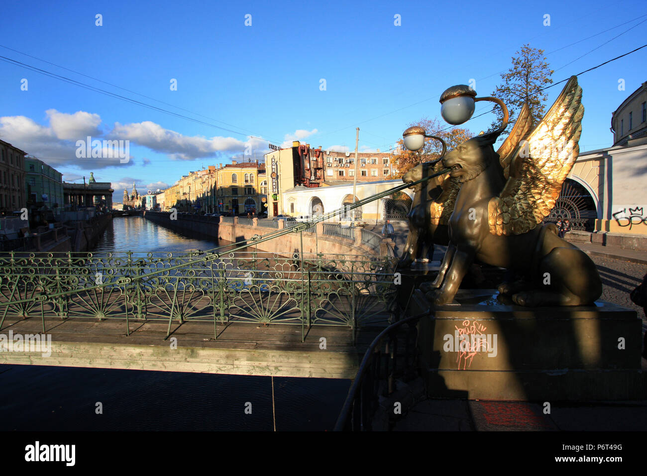 Bankovsky Most with it's winged lions bridging the Griboyedov canal in ...