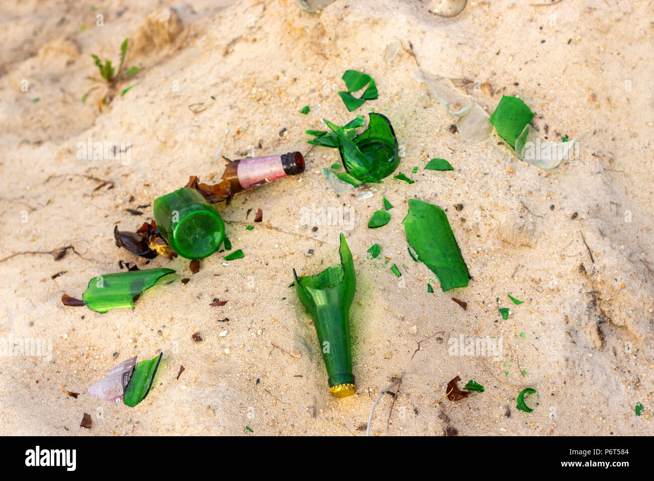 Smashed Beer Bottles High Resolution Stock Photography and Images - Alamy