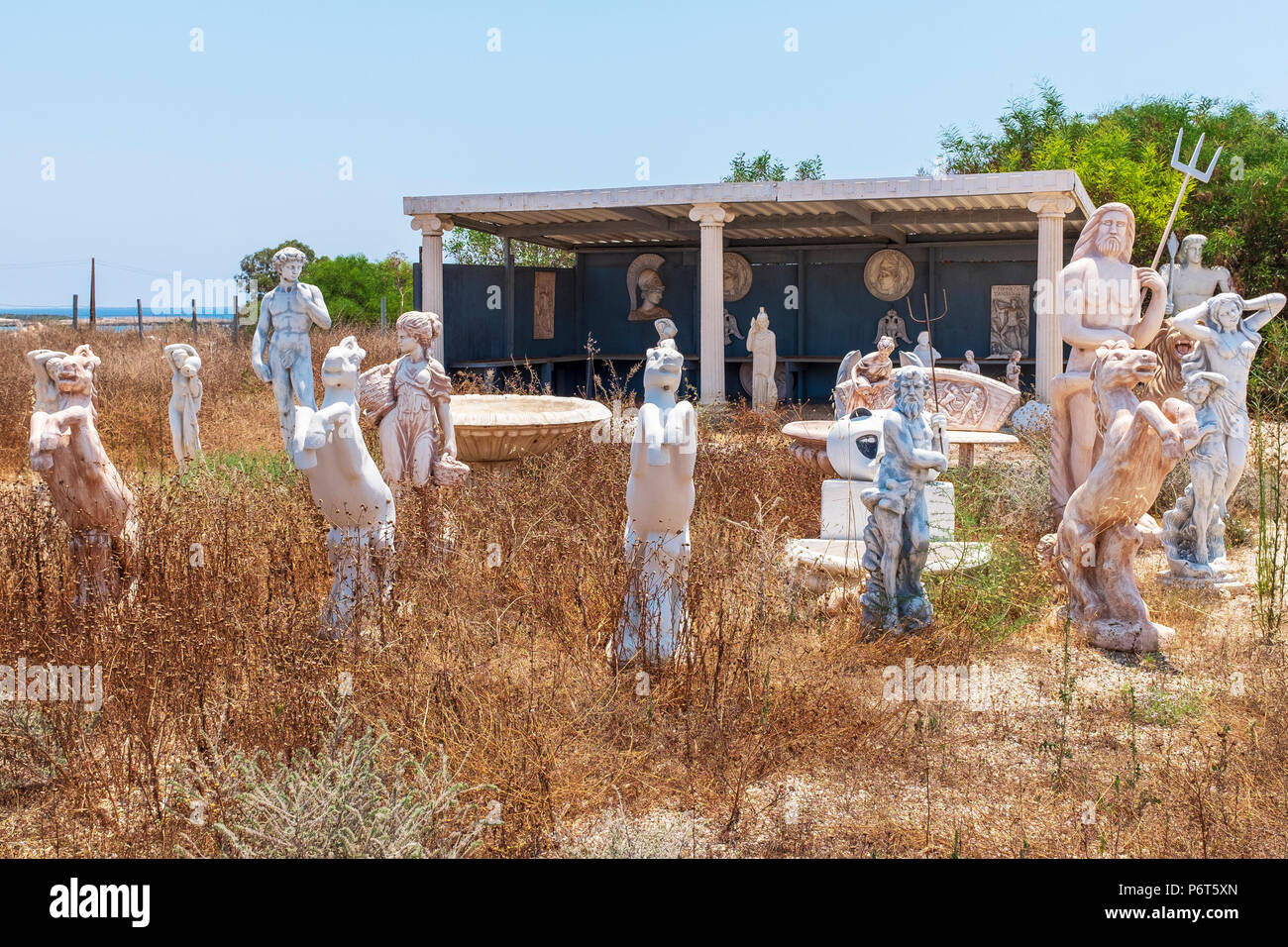 Traditional greek ornaments hi-res stock photography and images - Alamy