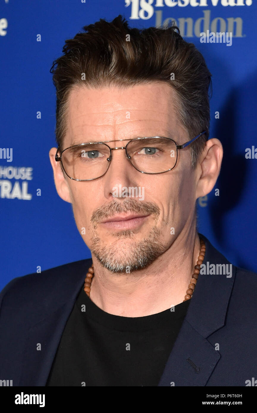 Ethan Hawke Attends Stock Photos & Ethan Hawke Attends Stock Images - Alamy