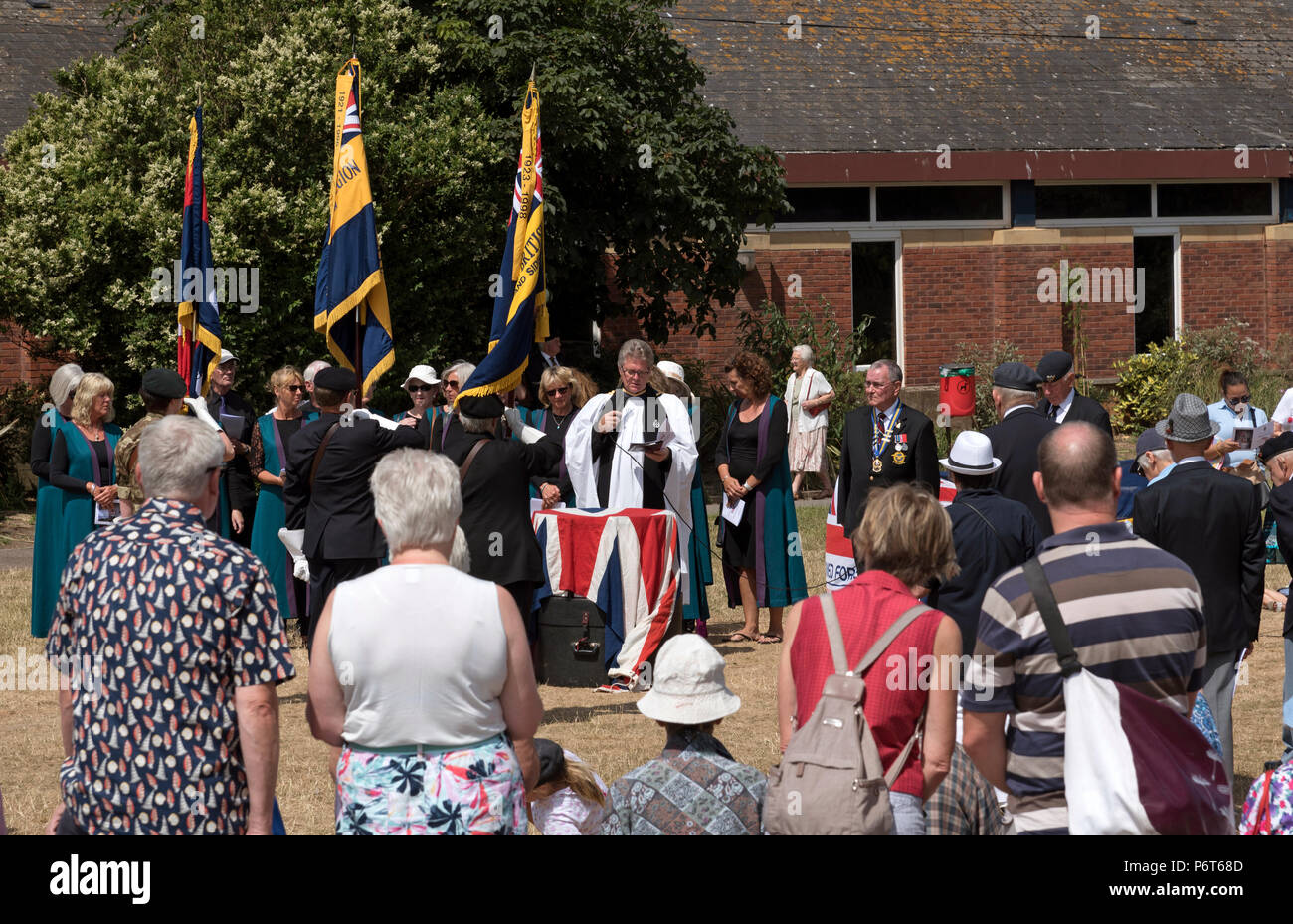 Members royal british legion hi-res stock photography and images - Alamy