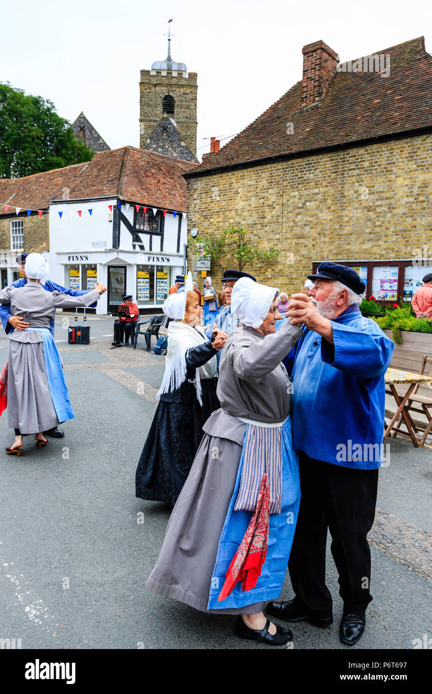 French people dancing hi-res stock photography and images - Alamy