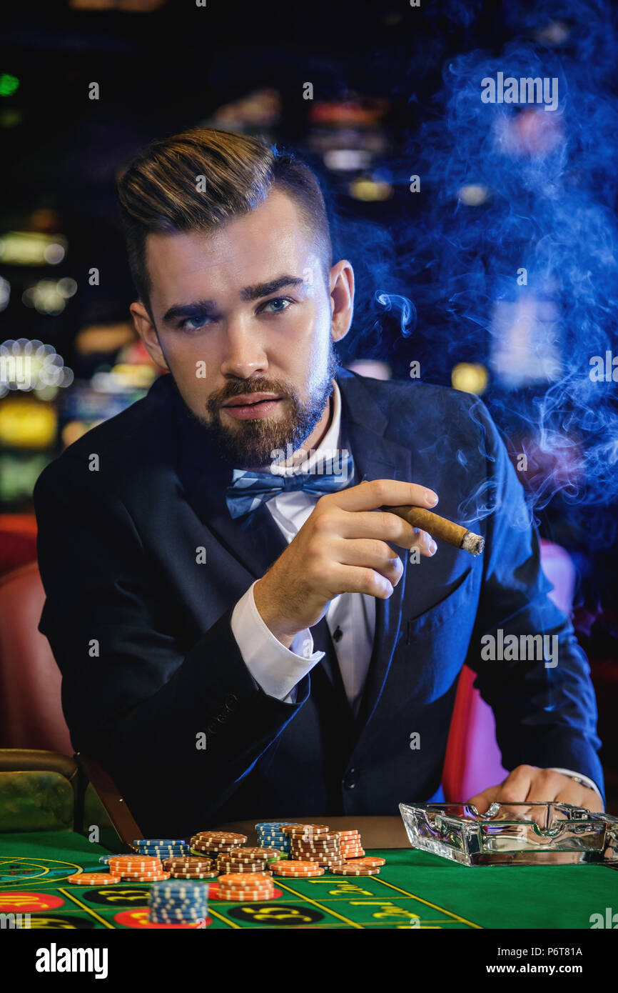 Gambling industry hi-res stock photography and images - Alamy