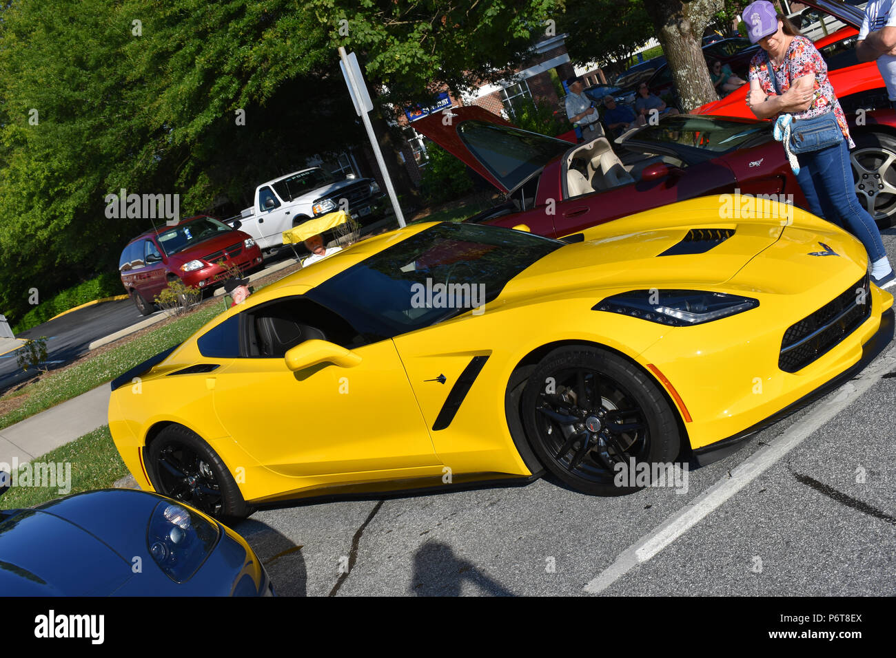 Yellow chevrolet corvette c7 hi-res stock photography and images - Alamy