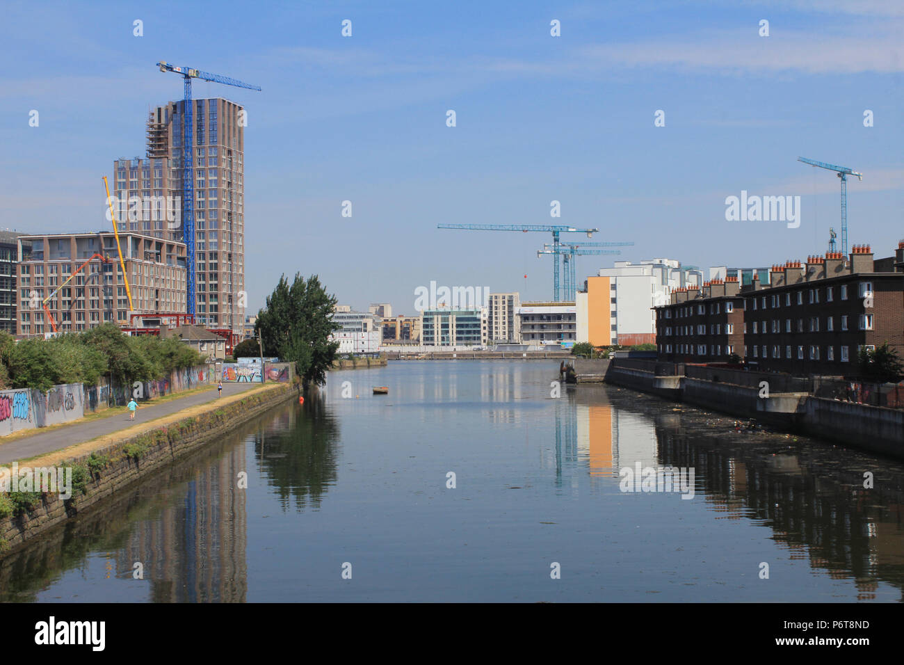 Dublins urban development hi-res stock photography and images - Alamy
