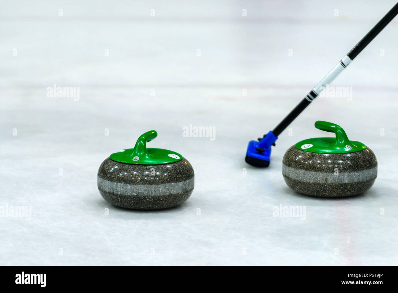 Arena curling hi-res stock photography and images - Alamy