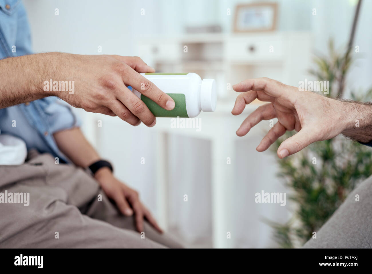 Hands aging hi-res stock photography and images - Alamy