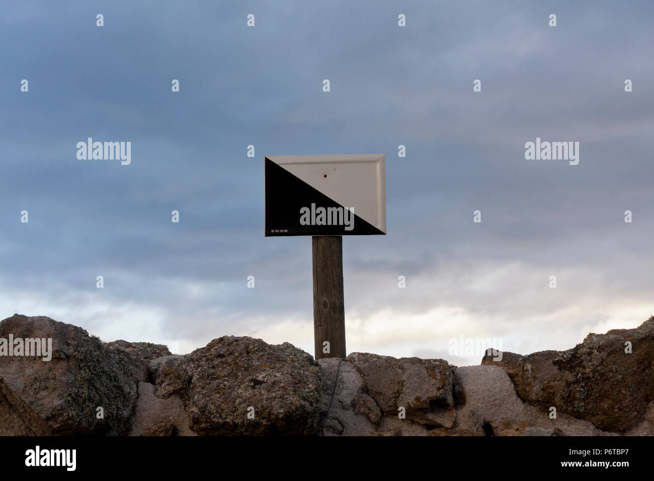 signal private hunting after stone wall Stock Photo - Alamy