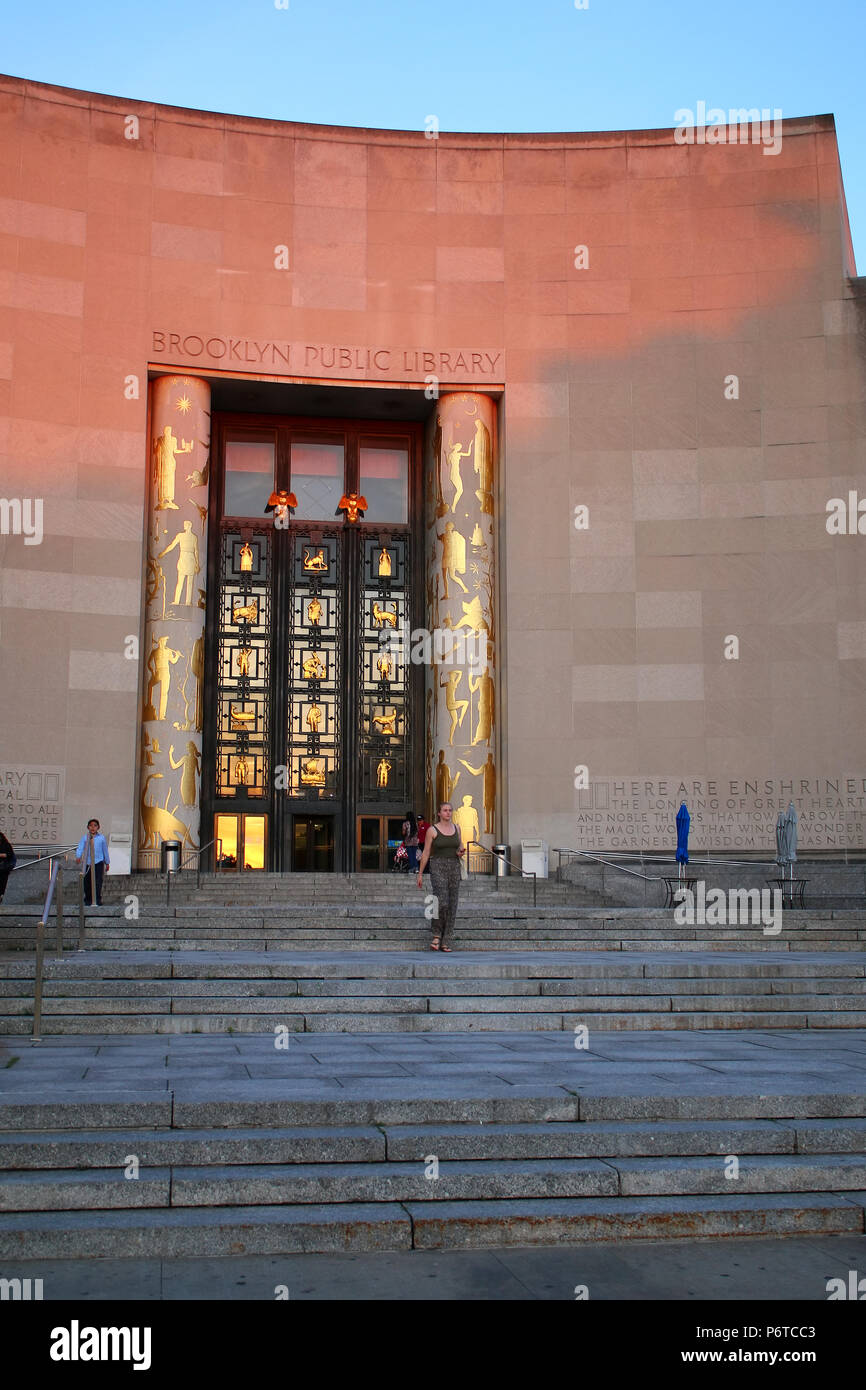 Reddish library hi-res stock photography and images - Alamy